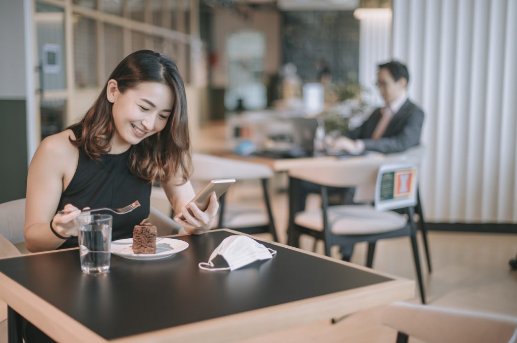 What Does Social Distanced Campus Dining Look Like?